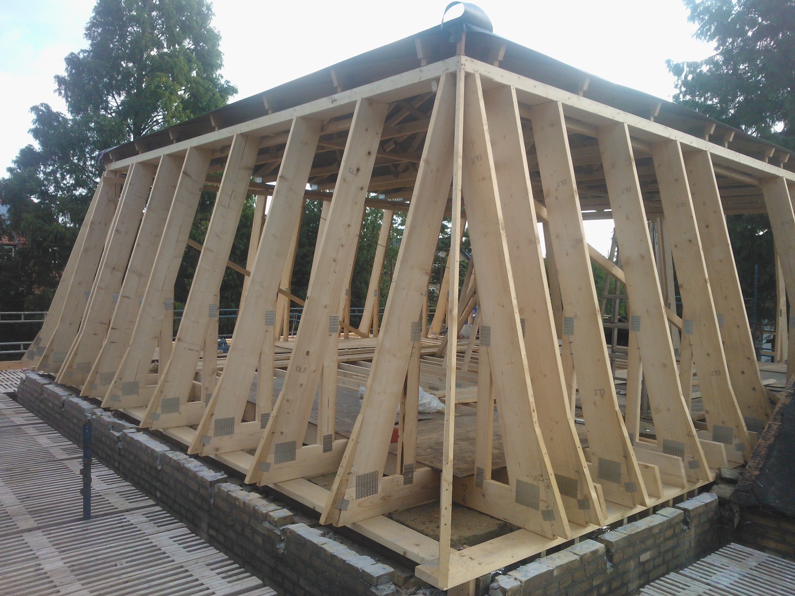 Nyt mansardtag med sorte lertegl vanløse - Sjællands Tømrerentreprise A/S