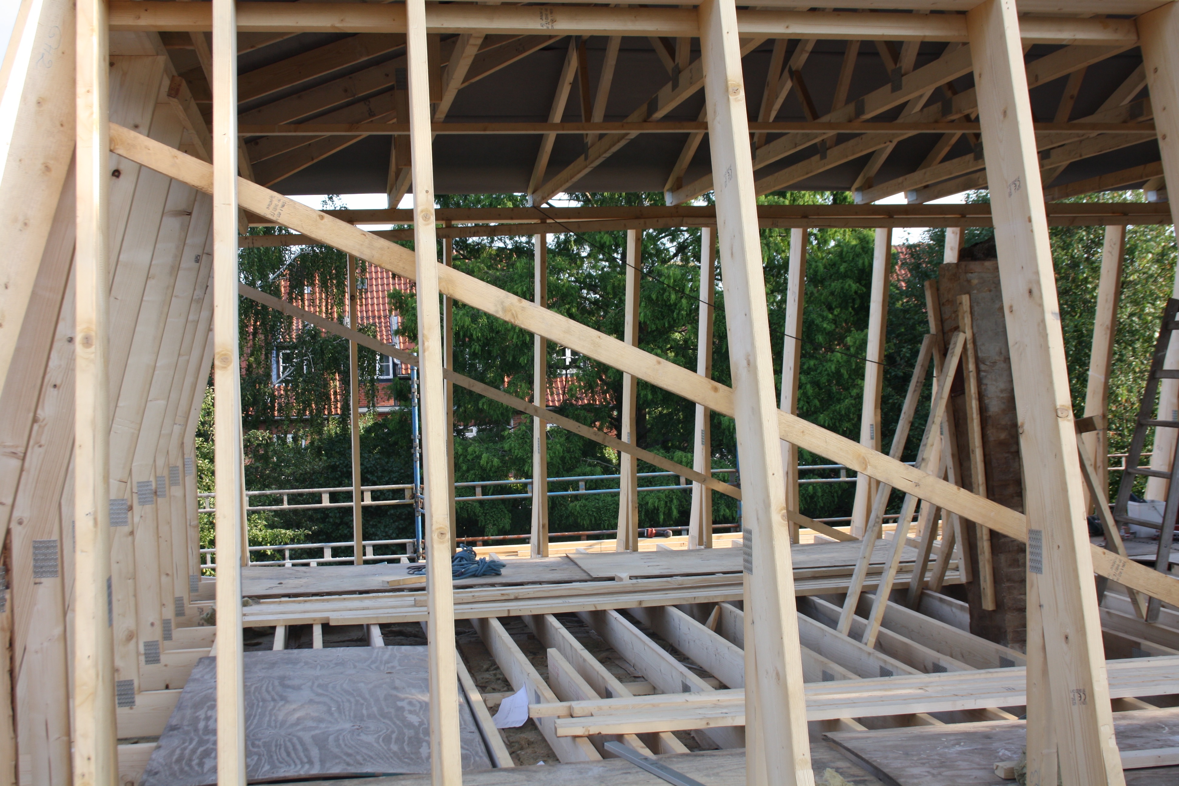 Nyt mansardtag med sorte lertegl vanløse - Sjællands Tømrerentreprise A/S